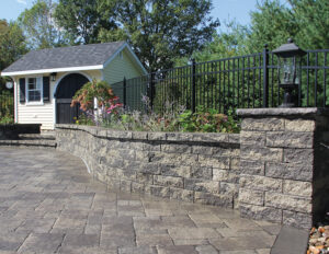 The Functions of Interlocking Retaining Walls - Rock Stone and Sand Yard